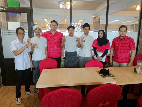 กุ๊กไทยฝีมือดี ในร้านอาหาร Aminah Arif ในบรูไน - กระทรวงแรงงาน